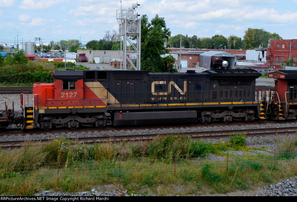 CN 2127